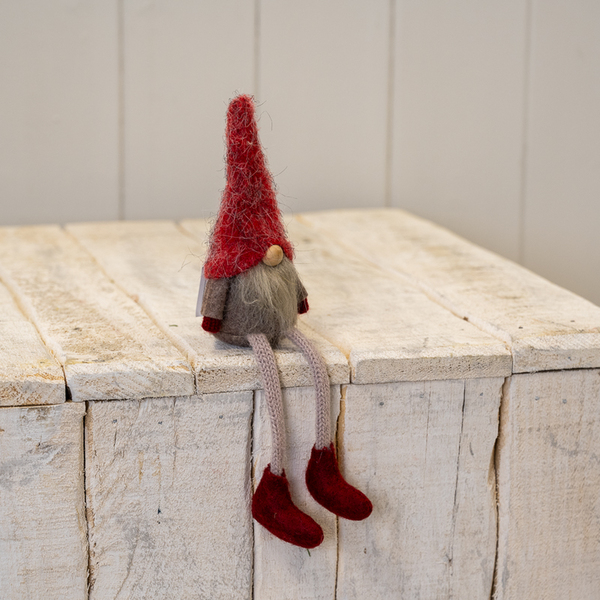 Red and Grey Woolly Sitting Gonk | Satchville